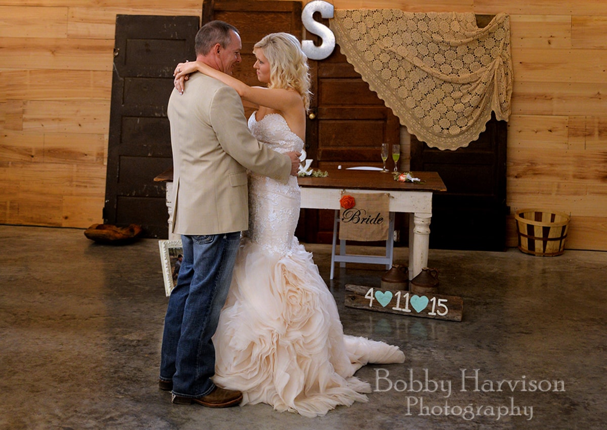 An Ode to Family & Times Gone By | Taylor & Zaniel