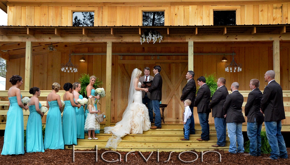 An Ode to Family & Times Gone By | Taylor & Zaniel